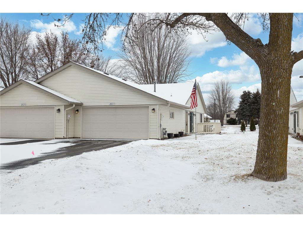 20277 Hunter Court, Lakeville, MN, 55044 | MLS: 6656656 | Edina Realty