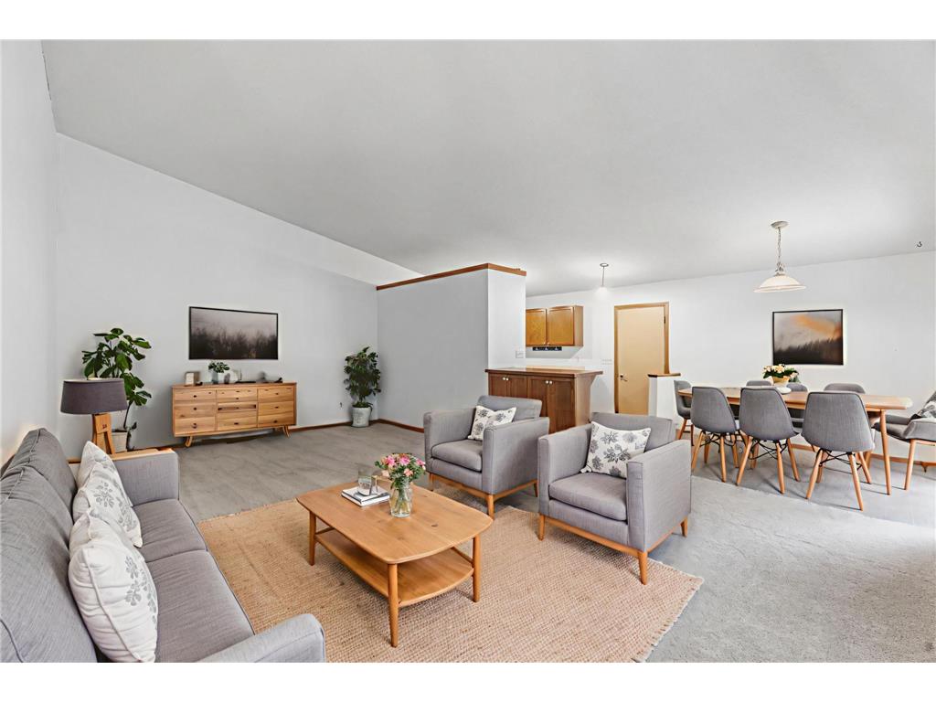 20304 Hunter Court, Lakeville, MN, 55044 | MLS: 6790284 | Edina Realty