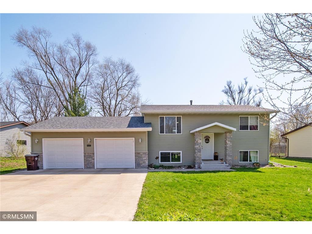 204 Viking Avenue, Cannon Falls, MN, 55009 | MLS: 6526684 | Edina Realty