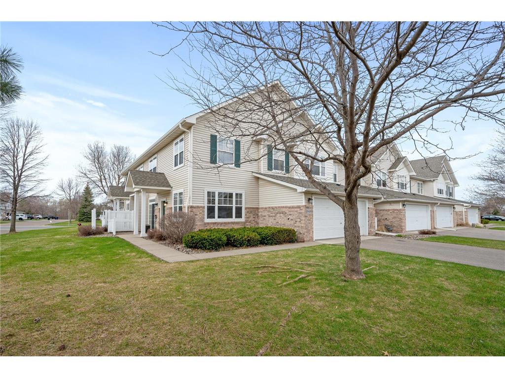 20429 Kensfield Trail #608, Lakeville, MN, 55044 | MLS: 6358167 | Edina ...