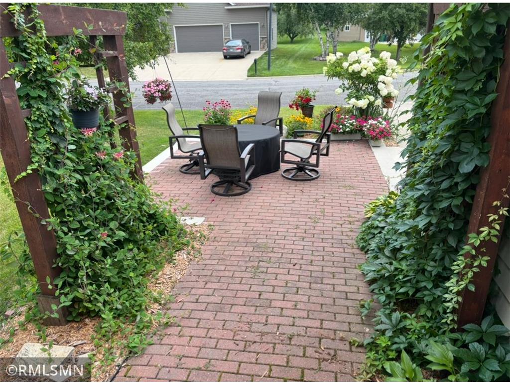 205 Wacker Drive, Glencoe, MN, 55336 | MLS: 6768627 | Edina Realty