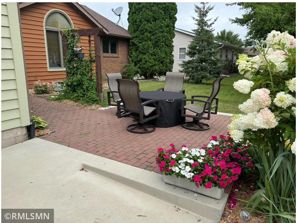 205 Wacker Drive, Glencoe, MN, 55336 | MLS: 6768627 | Edina Realty