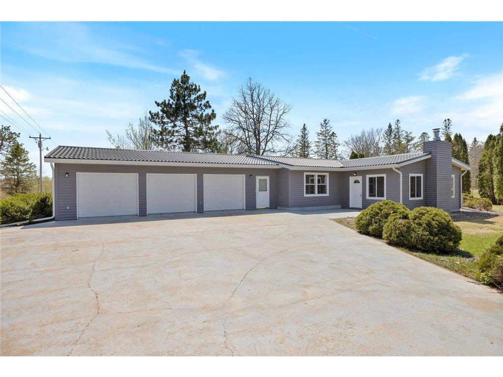 20594 Bluebird Drive, Blackberry Twp, MN, 55744 | MLS: 6719343 | Edina ...