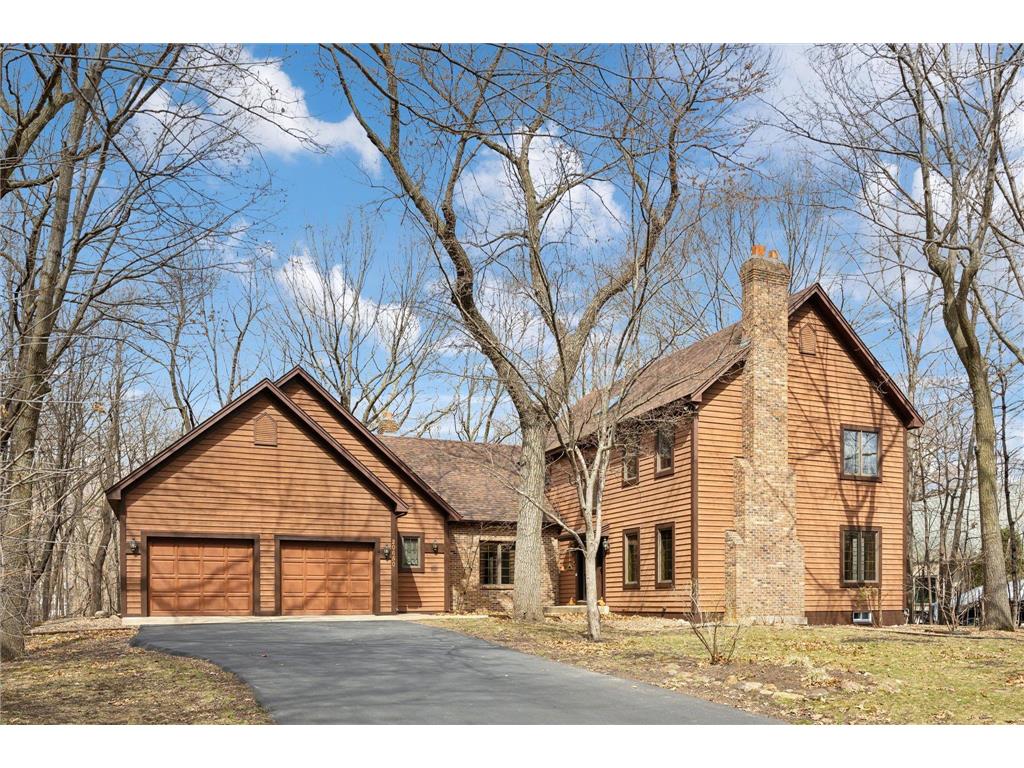 20650 Woodhaven Place, Deephaven, MN, 55331 | MLS: 6514110 | Edina Realty