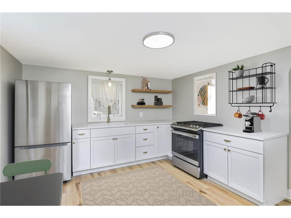 20660 Holyoke Avenue, Lakeville, MN, 55044 | MLS: 6450770 | Edina Realty