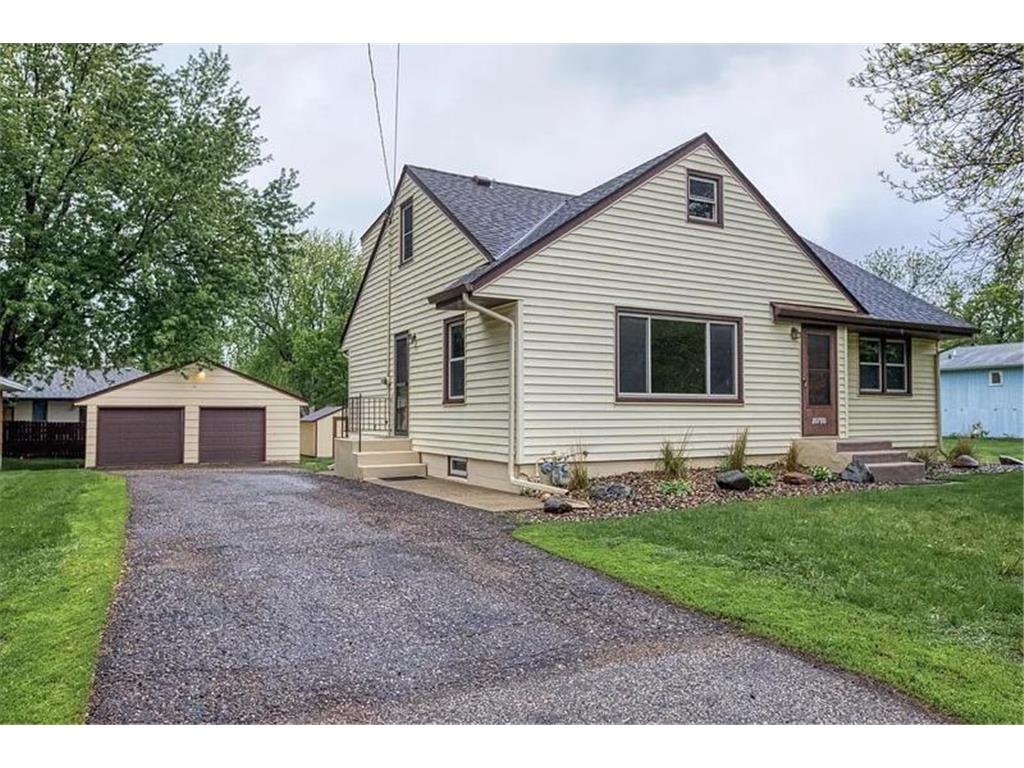 20780 Holiday Avenue, Lakeville, MN, 55044 | MLS: 6632730 | Edina Realty