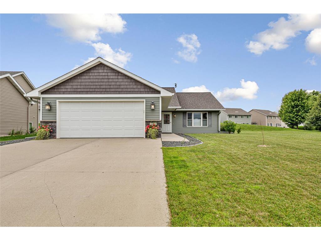 209 Cypress Drive, Mankato, MN, 56001 | MLS: 6758577 | Edina Realty