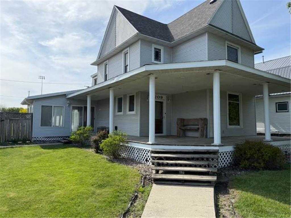 209 Oak Street S, Mabel, MN, 55954 | MLS: 6723327 | Edina Realty