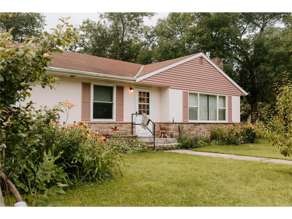 209 Oregon Avenue, Morris, MN, 56267 | MLS: 6765115 | Edina Realty