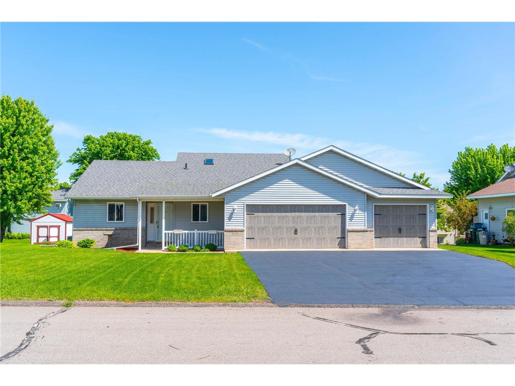 209 Walnut Circle, Rockville, MN, 56320 | MLS: 6545103 | Edina Realty