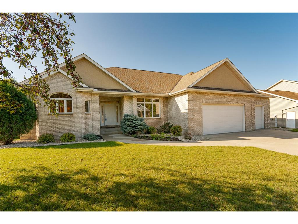 2090 Jade Lane NE, Rochester, MN, 55906 | MLS: 6764569 | Edina Realty