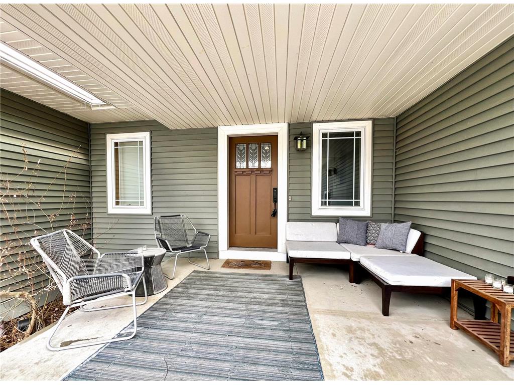 2102 Hill Place SW, Rochester, MN, 55902 | MLS: 6510096 | Edina Realty