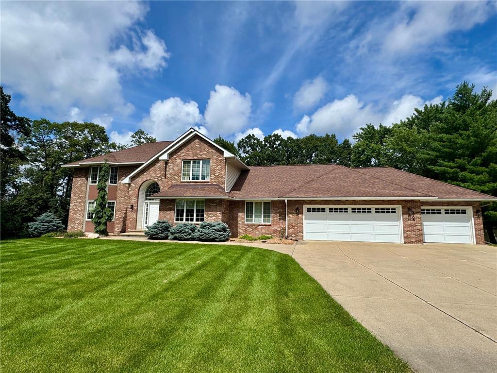 2108 9th Place SW, Austin, MN, 55912 | MLS: 6654458 | Edina Realty