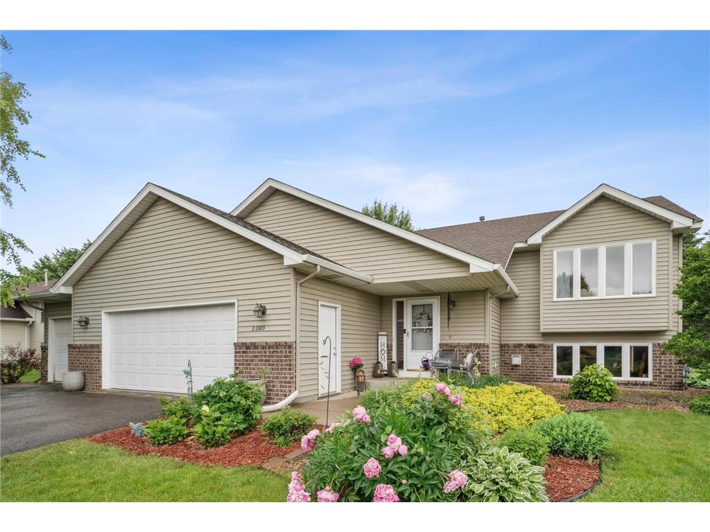21089 Ibis Avenue, Lakeville, MN, 55044 | MLS: 6736255 | Edina Realty