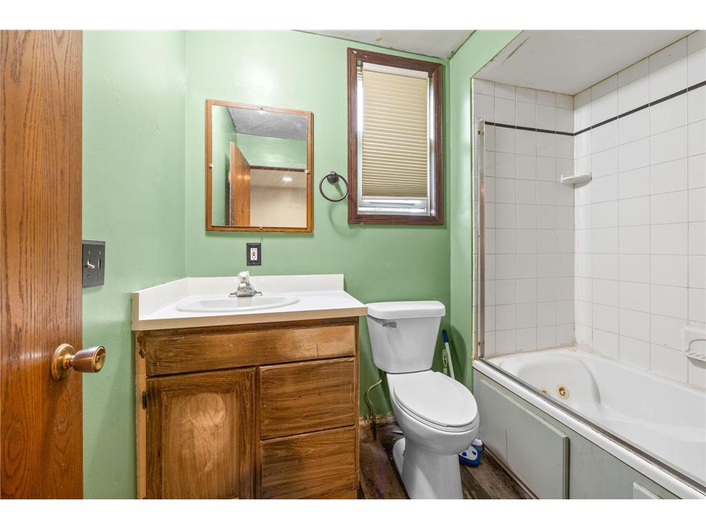 211 Bowman Street, Stewart, MN, 55385 | MLS: 6715051 | Edina Realty