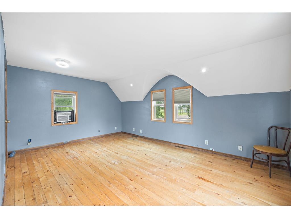 211 Bowman Street, Stewart, MN, 55385 | MLS: 6715051 | Edina Realty