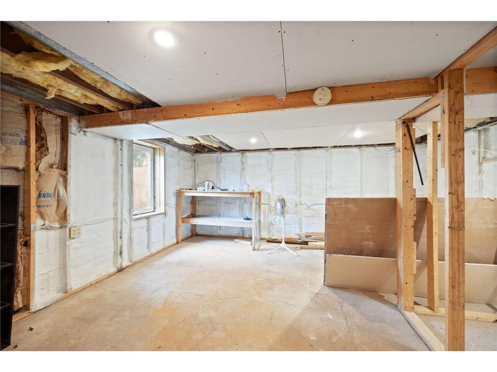 211 Bowman Street, Stewart, MN, 55385 | MLS: 6715051 | Edina Realty