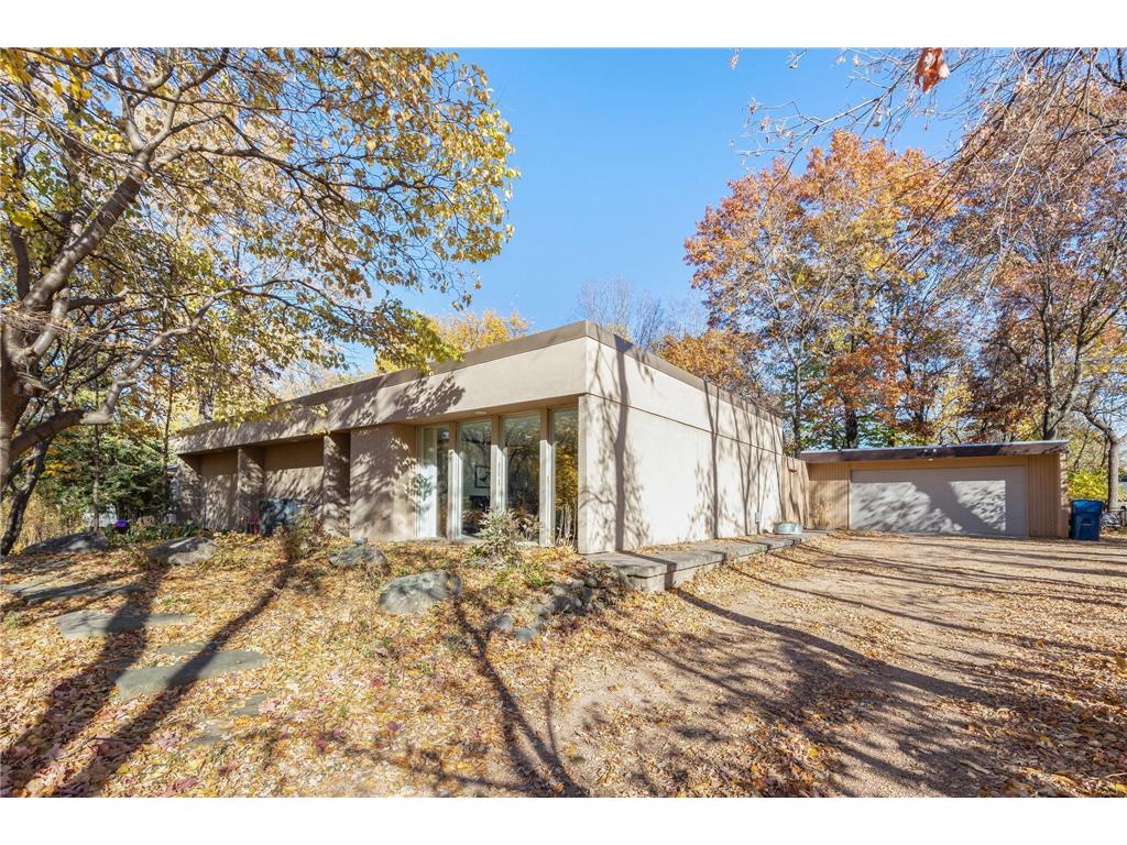 212 Balsam Lane N, Plymouth, MN, 55441 | MLS: 6622019 | Edina Realty