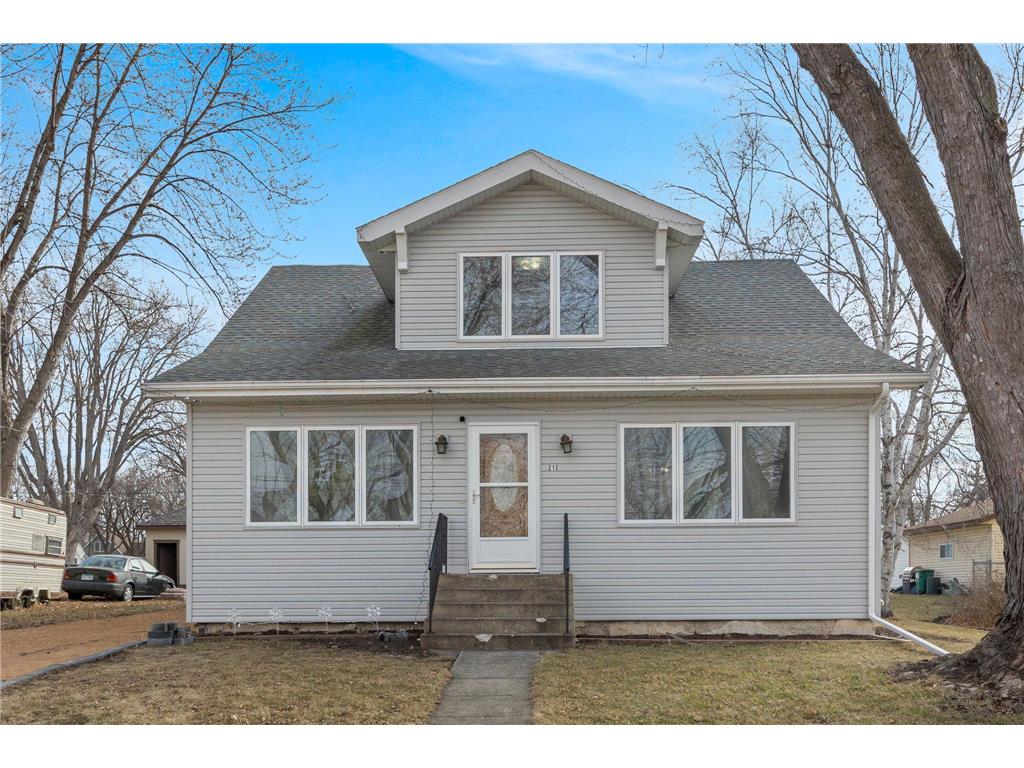 212 Oliver Avenue NW, Silver Lake, MN, 55381 | MLS: 6497132 | Edina Realty