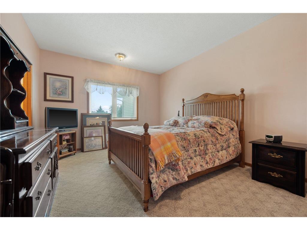 21233 Pierce Street NE, East Bethel, MN, 55011 | MLS: 6736375 | Edina ...