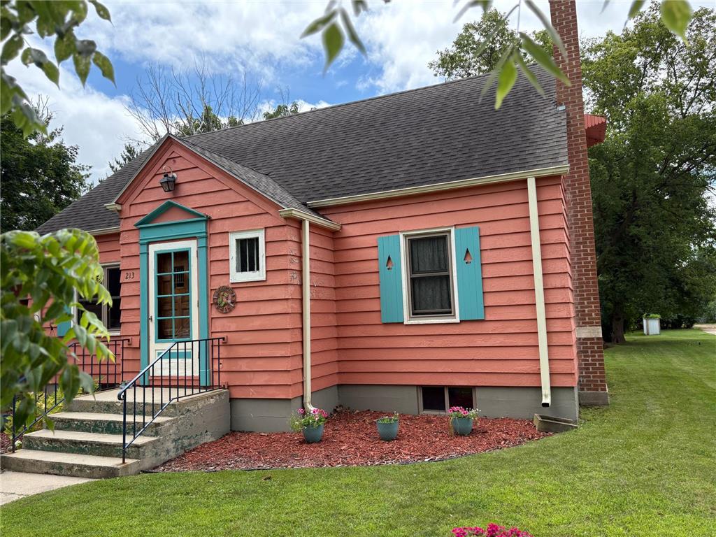 213 Cherry Street NW, Bertha, MN, 56437 | MLS: 6758724 | Edina Realty