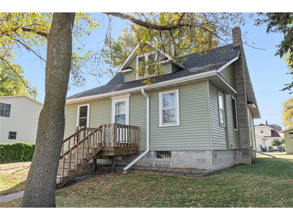 214 E Alden Street, Arlington, MN, 55307 | MLS: 6593360 | Edina Realty