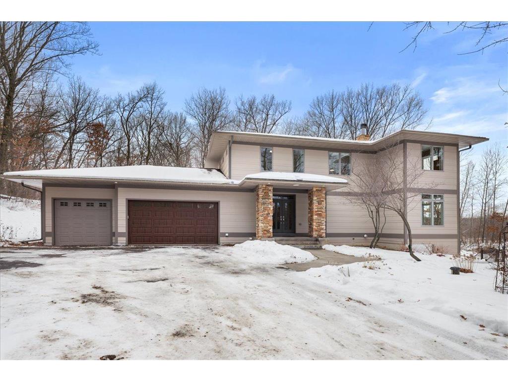 214 Madison Circle, Troy Twp, WI, 54016 | MLS: 6813034 | Edina Realty