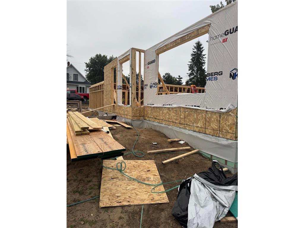 2140 Arkwright Street, Maplewood, MN, 55117 | MLS: 6716516 | Edina Realty