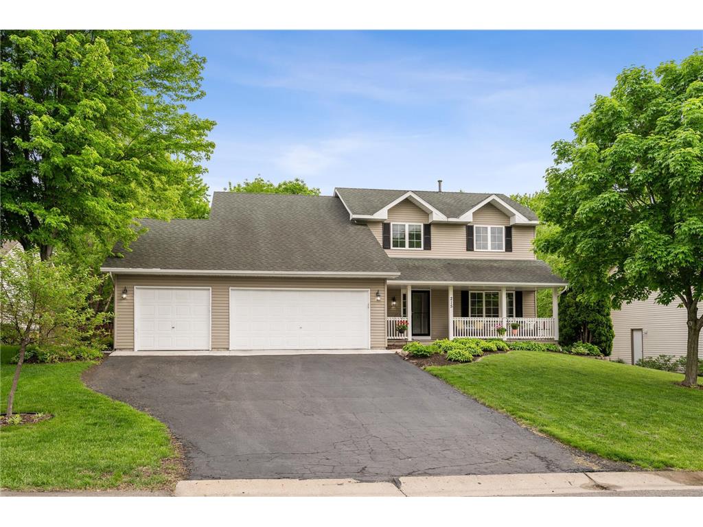 215 Jaspers Circle S, Chaska, MN, 55318 | MLS: 6539764 | Edina Realty