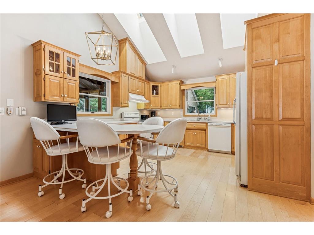 21550 62nd Street NW, Lake Andrew Twp, MN, 56289 | MLS: 6726952 | Edina ...