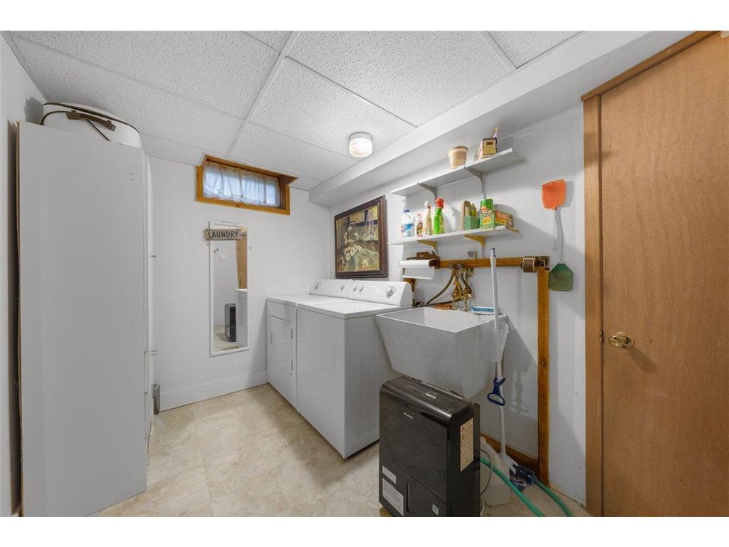 216 N Wasson Lane, River Falls, WI, 54022 | MLS: 6759298 | Edina Realty