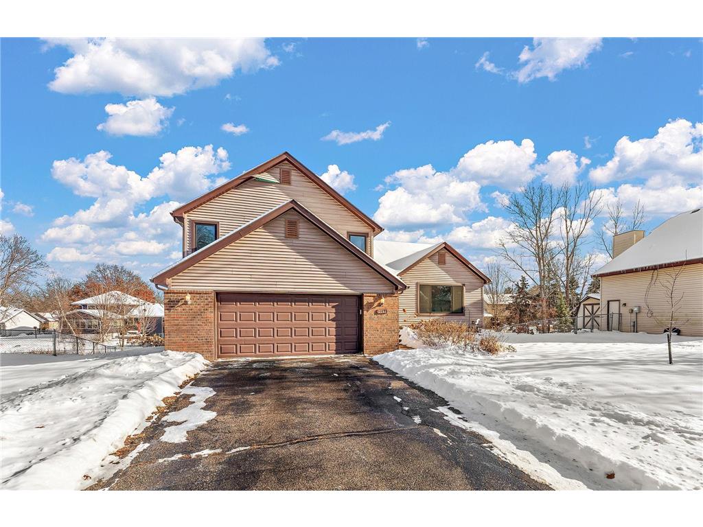 2161 Heron Avenue N, Oakdale, MN, 55128 | MLS: 7003824 | Edina Realty