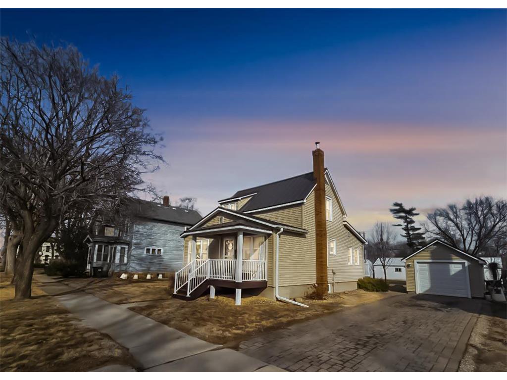 217 2nd Street S, Waterville, MN, 56096 | MLS: 6680253 | Edina Realty