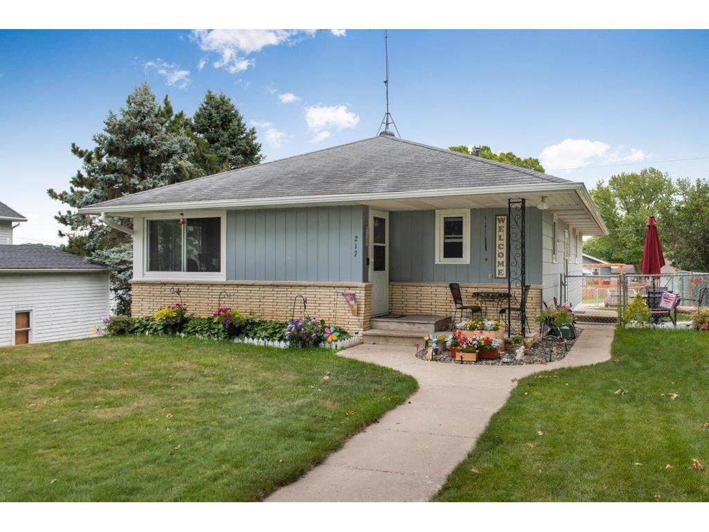 217 High Avenue, Wanamingo, MN, 55983 | MLS: 6410602 | Edina Realty