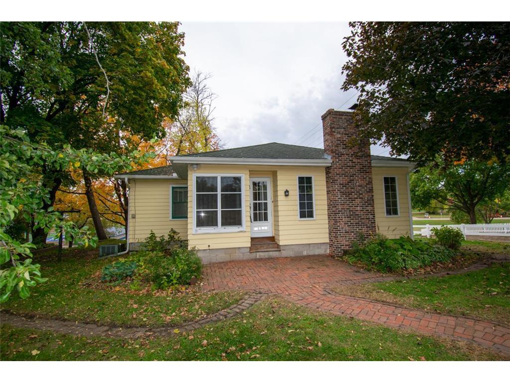 220 10th Street W, Hastings, MN, 55033 | MLS: 6448804 | Edina Realty