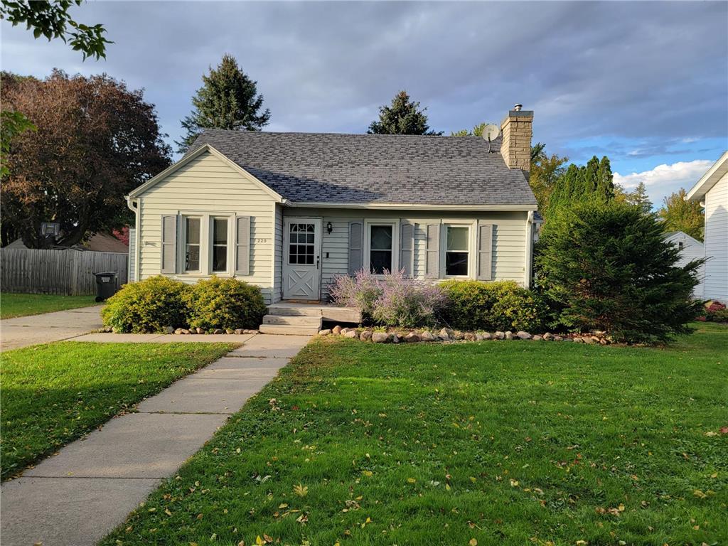 220 1st Street SW, Blooming Prairie, MN, 55917 | MLS: 6268612 | Edina ...