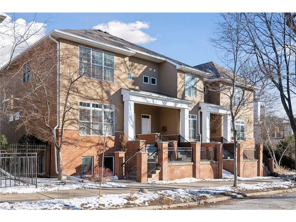 220 Ridgewood Avenue, Minneapolis, MN, 55403 | MLS: 6651197 | Edina Realty