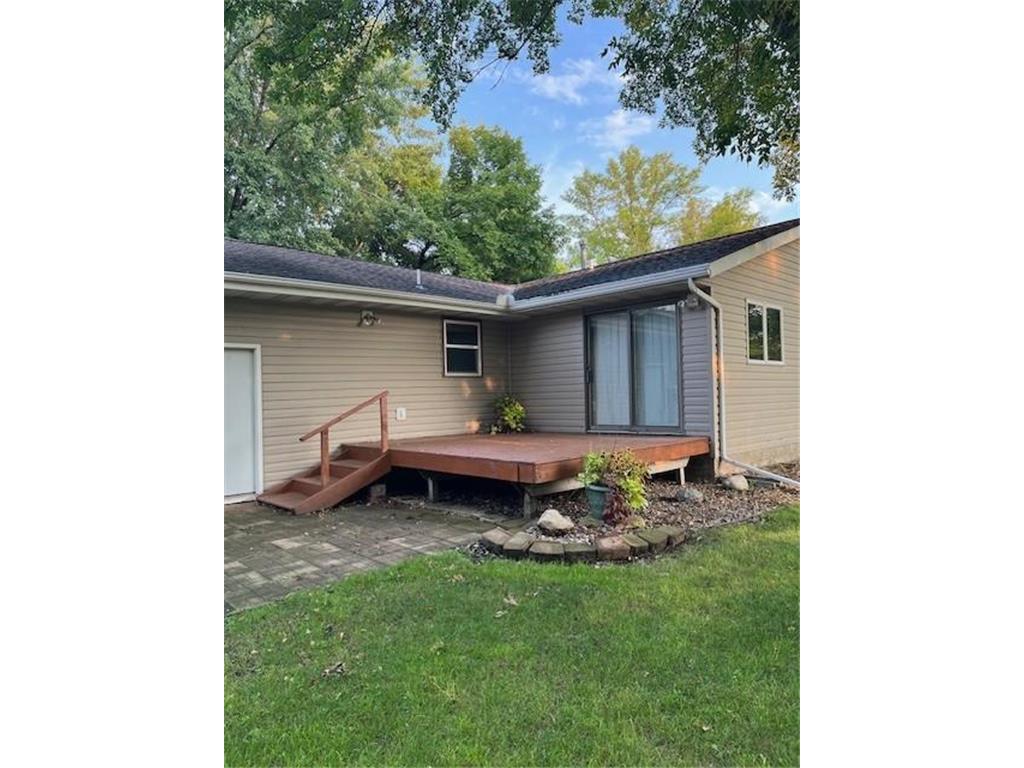 220 S 2nd Street, Bird Island, MN, 55310 | MLS: 7023883 | Edina Realty