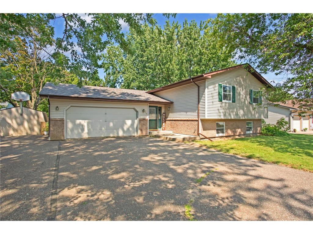 220 W Charlotte Street, Ellsworth, WI, 54011 | MLS: 6422558 | Edina Realty