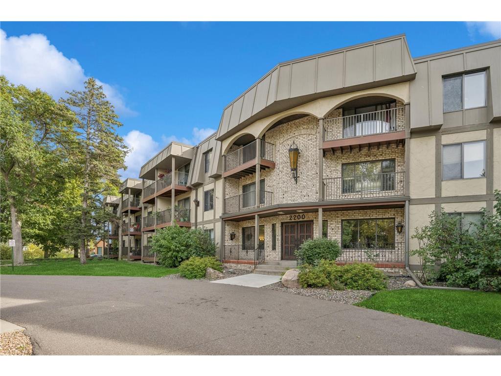 2200 Nevada Avenue S #105, Saint Louis Park, MN, 55426 | MLS: 6604300 ...