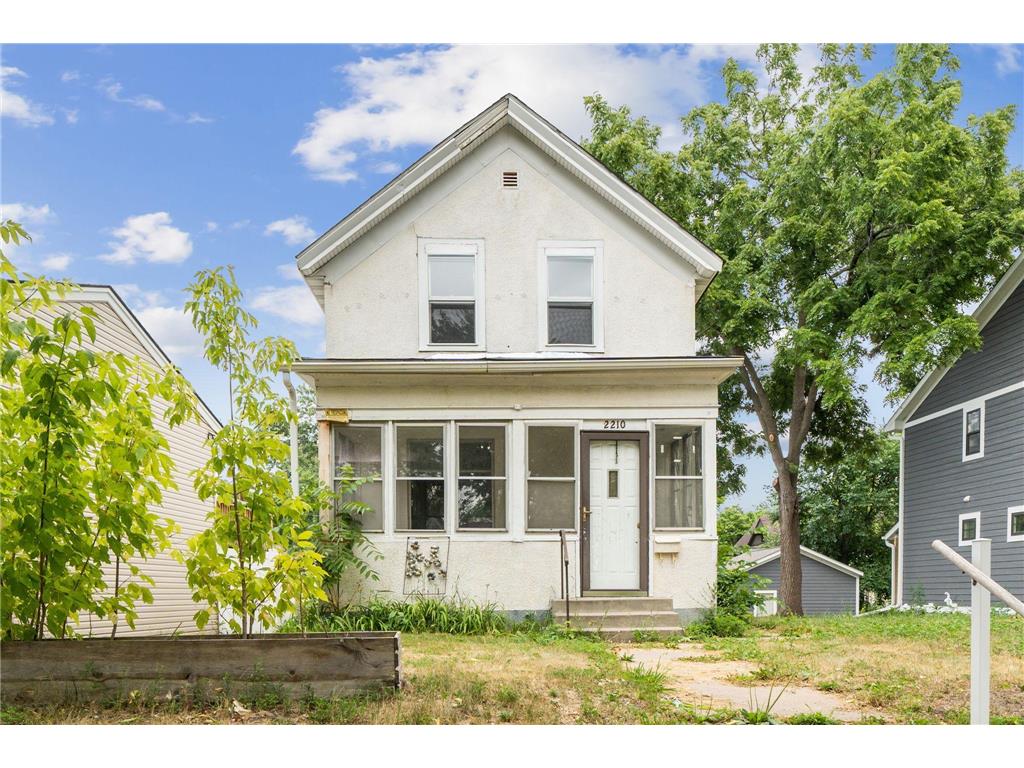 2210 James Avenue N, Minneapolis, MN 55411 | MLS: 6406131 | Edina Realty