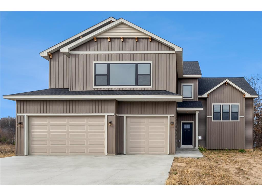 223 Eagle Ridge Drive, Roberts, WI, 54023 | MLS: 6615002 | Edina Realty