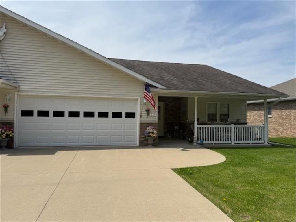 223 Robert Street S, Mabel, MN, 55954 | MLS: 6716960 | Edina Realty