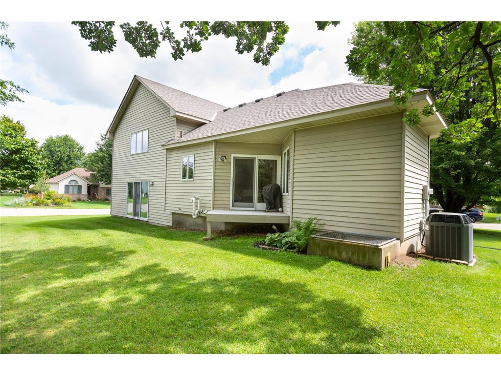 2232 Homestead Avenue N, Oakdale, MN, 55128 | MLS: 6765333 | Edina Realty