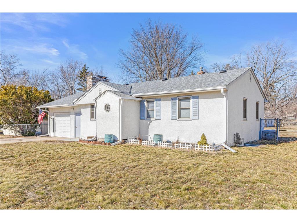 2235 Floral Drive, White Bear Lake, MN, 55110 | MLS: 6493516 | Edina Realty