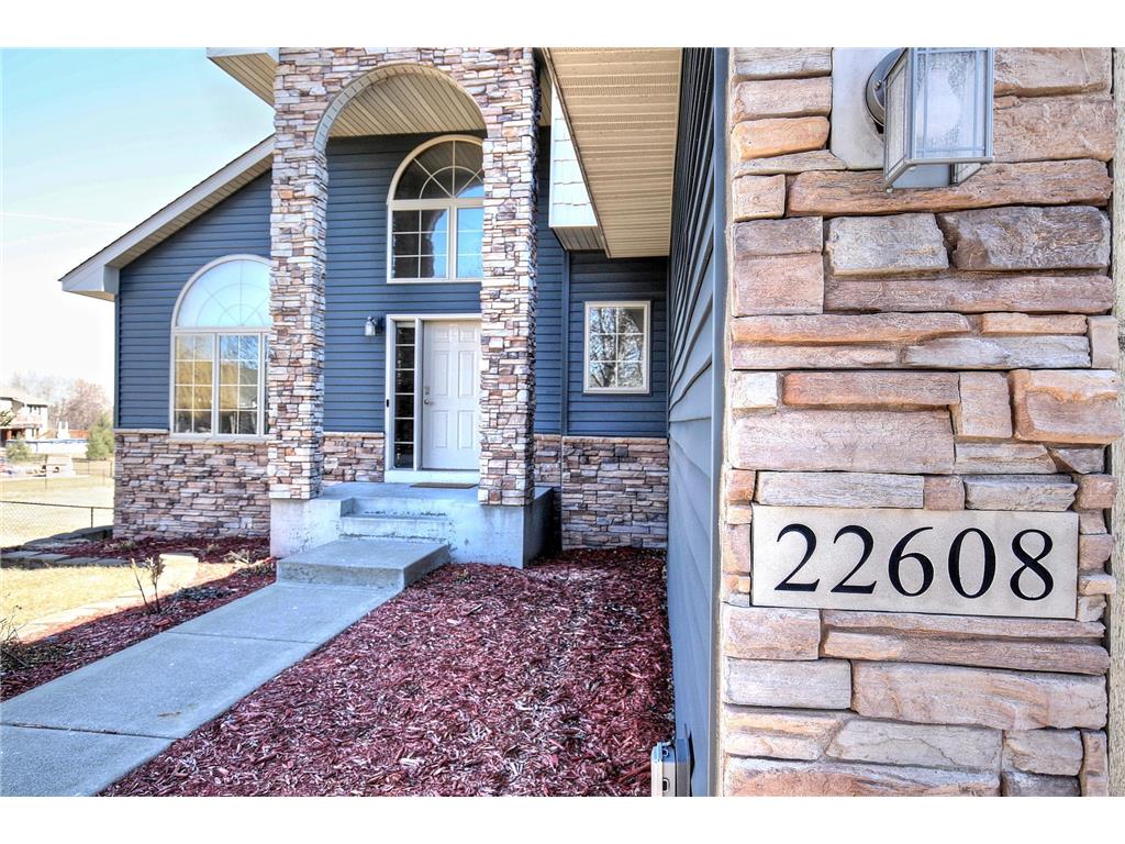 22608 Zion Parkway NW, Oak Grove, MN, 55005 | MLS: 6505929 | Edina Realty
