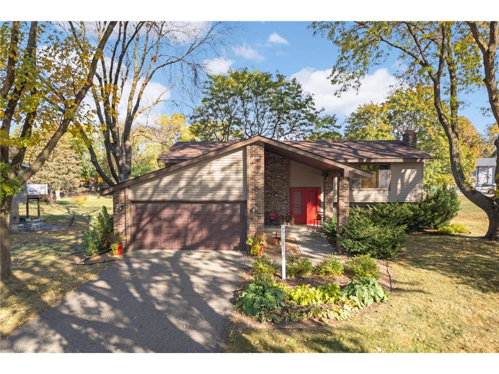2269 Clark Street, Eagan, MN, 55122 | MLS: 6625313 | Edina Realty