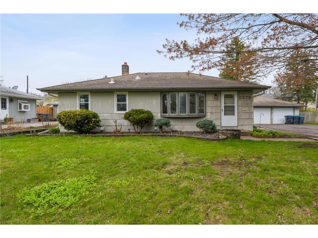 2275 Shawnee Drive, North Saint Paul, MN, 55109 | MLS: 6703966 | Edina ...