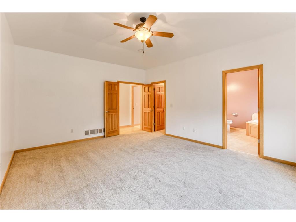 22813 Zion Parkway NW, Oak Grove, MN, 55005 | MLS: 6752868 | Edina Realty