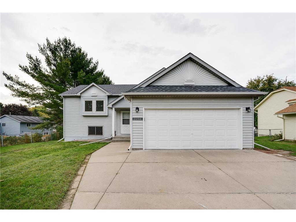 2294 Valley View Avenue E, Maplewood, MN, 55119 | MLS: 6449645 | Edina ...